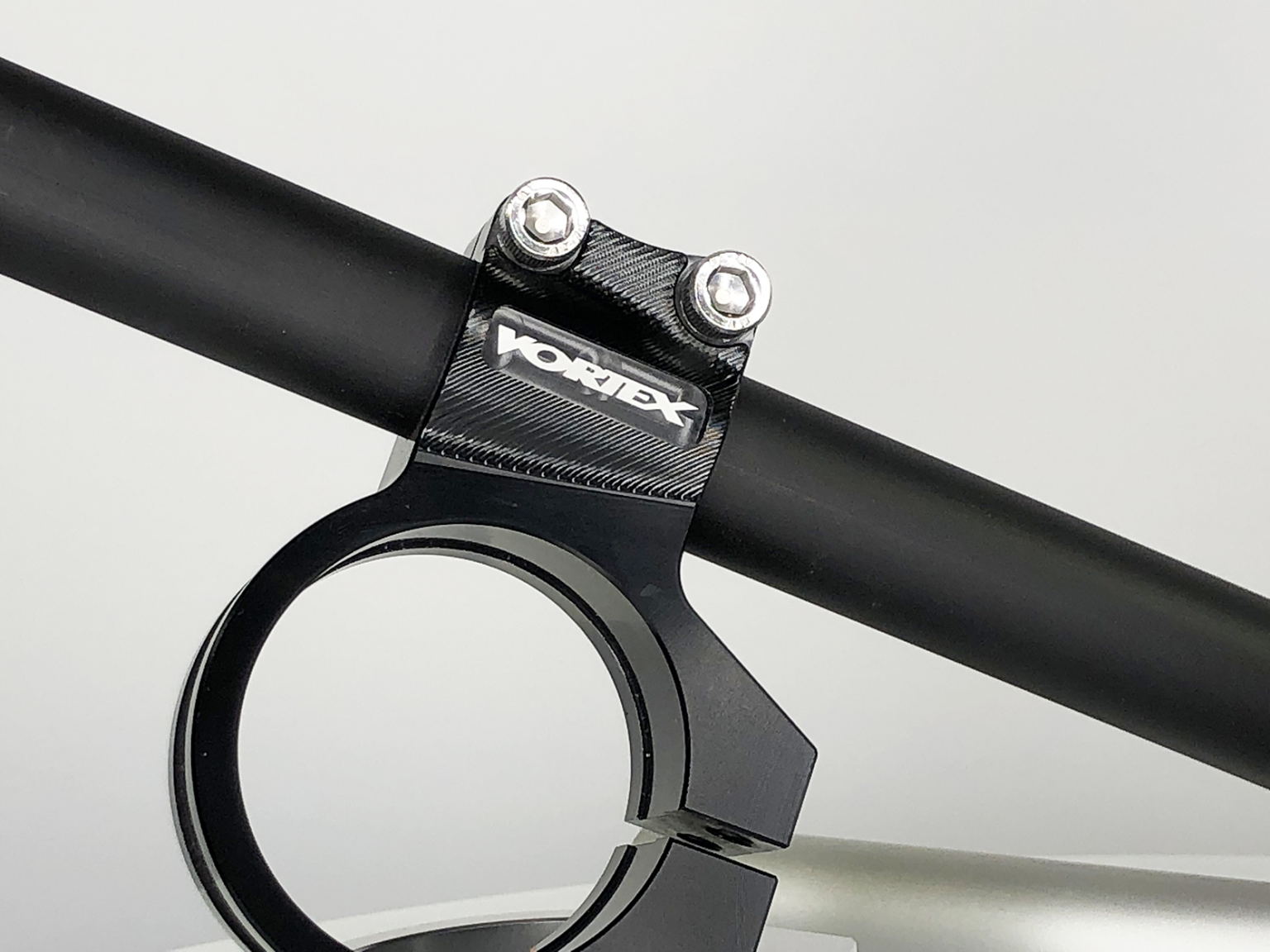 Clip ons 51mm zwart van Vortex Racing· BUNKERPARTS